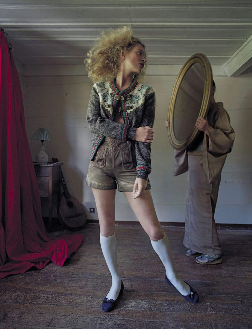 KATE MOSS by TIM WALKER – GRAVERAVENS
