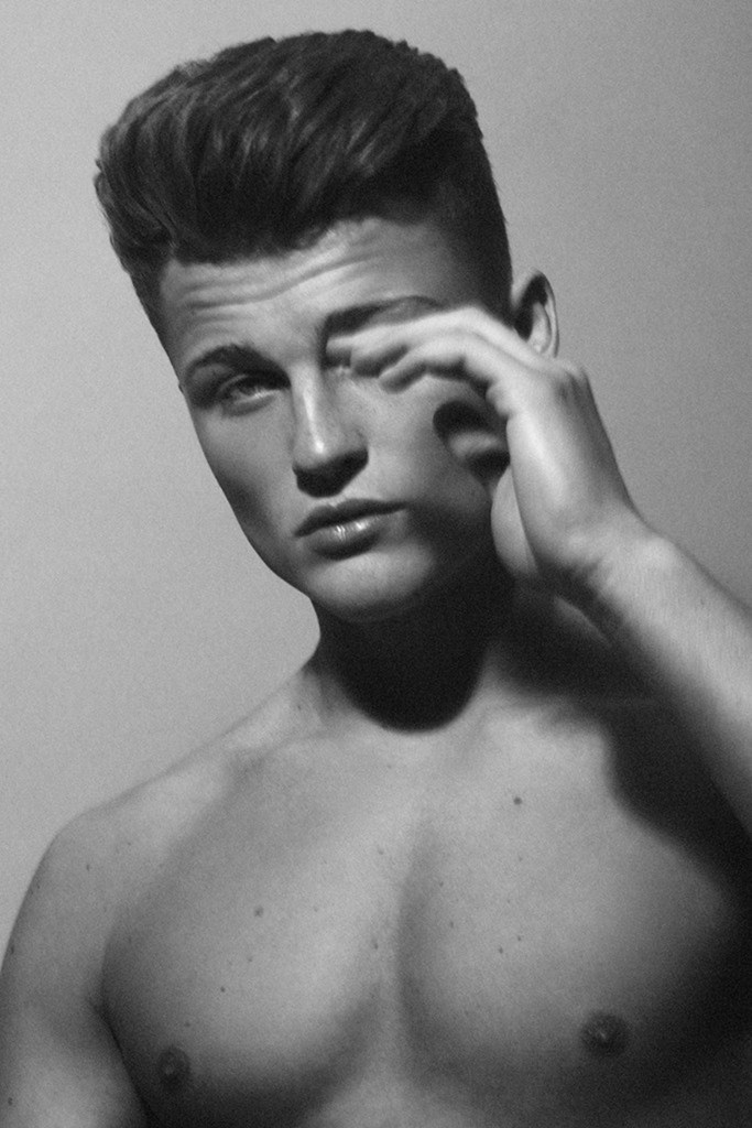 Zach by Pantelis - GRAVERAVENS