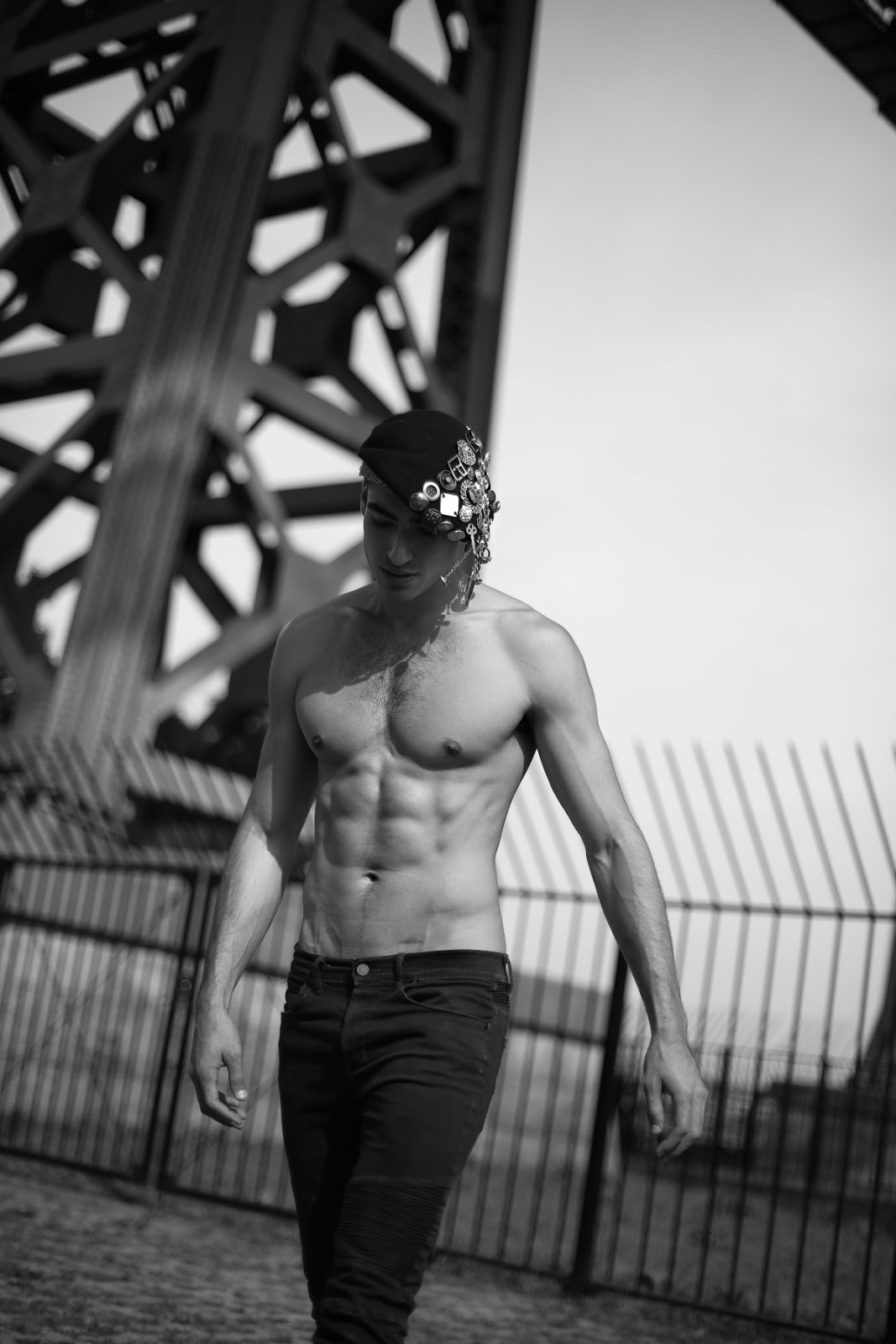 Francisco Escobar by Marco Ovando - GRAVERAVENS