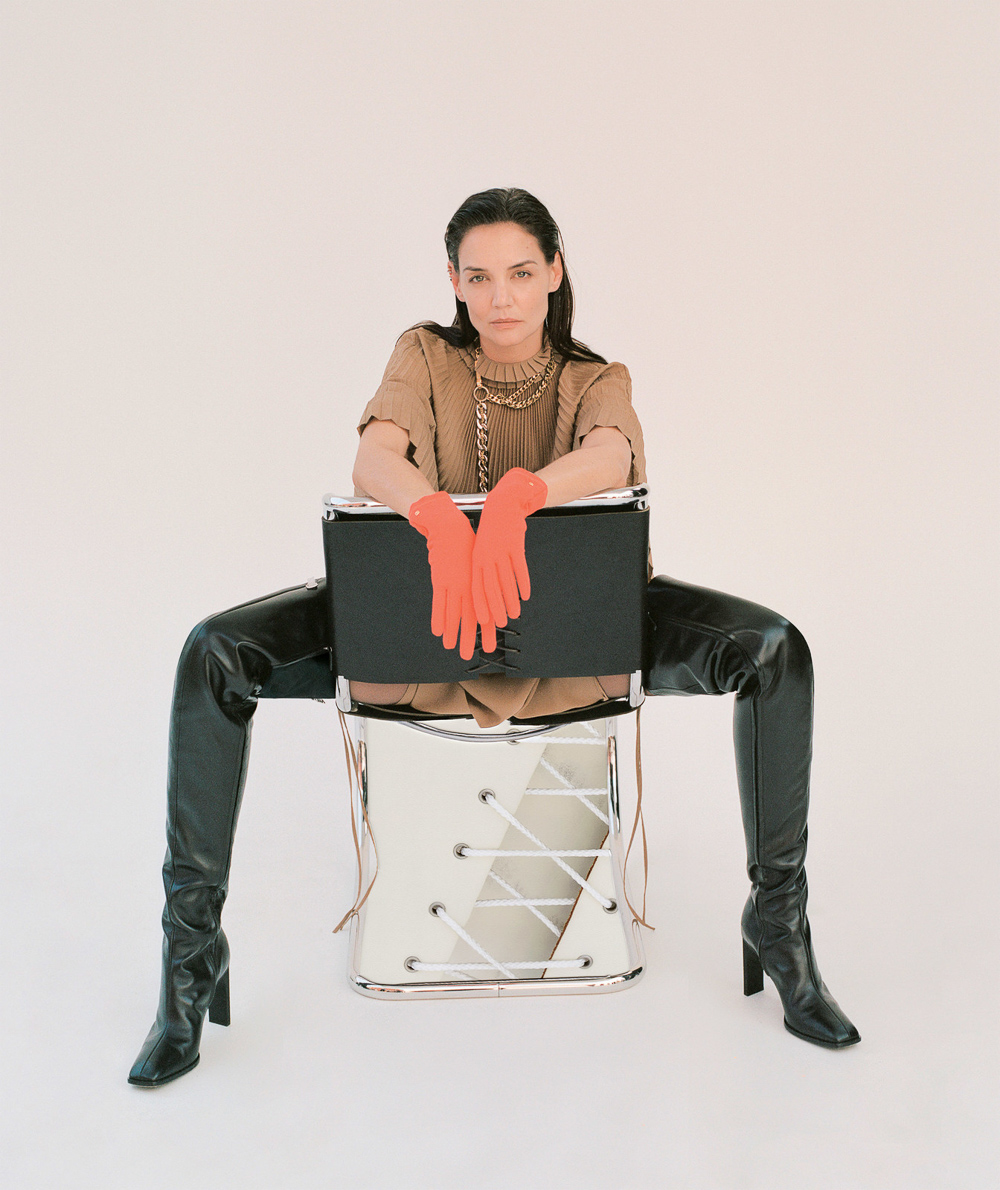 Katie Holmes by Bec Parsons - GRAVERAVENS